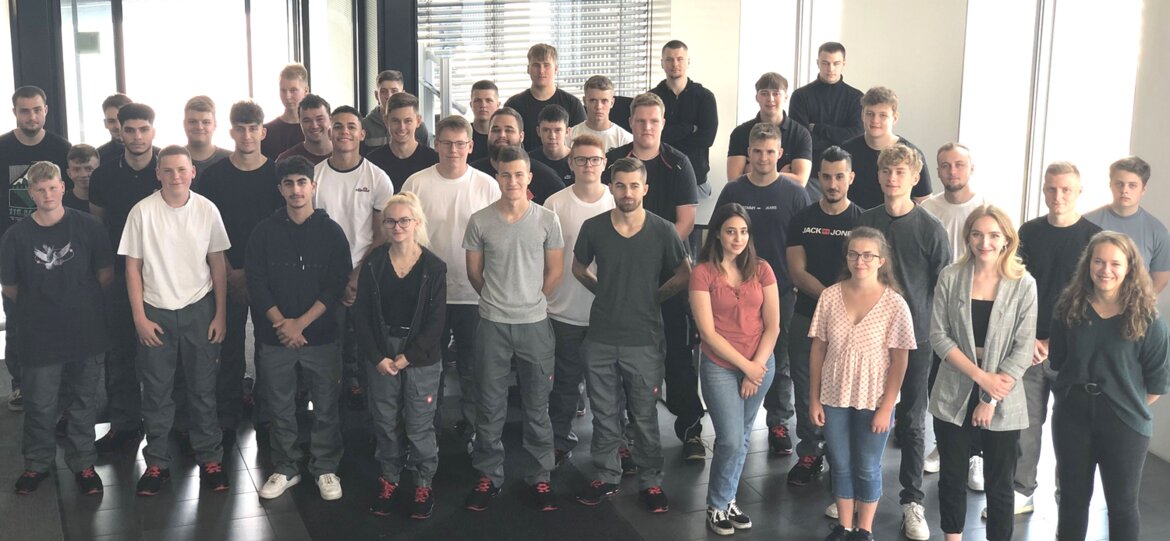 Start of apprenticeship at the Schunk Group | OptoTech